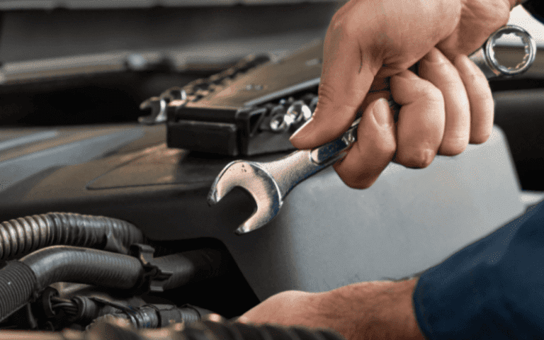 Commercial Vehicle Maintenance: Everything You Need to Know
